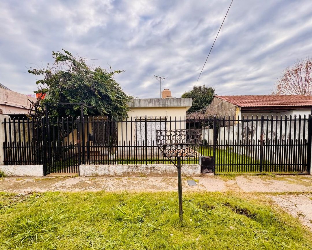 Casa en venta 4 ambientes en Haydn 3500, William Morris, Hurlingham ...