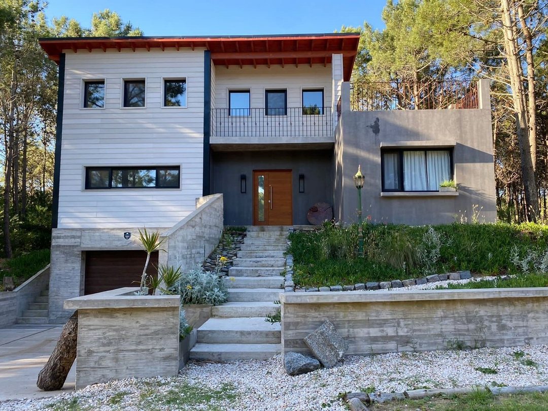 Casa en venta 4 ambientes en Avenida Enrique Shaw y Hudson 100, Pinamar ...