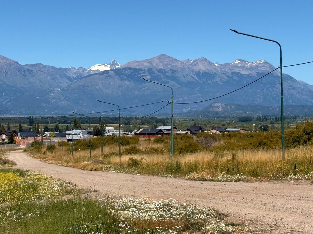 Terrenos y lotes en venta 0 ambiente en Guillermo Frey y Huatro S/N ...