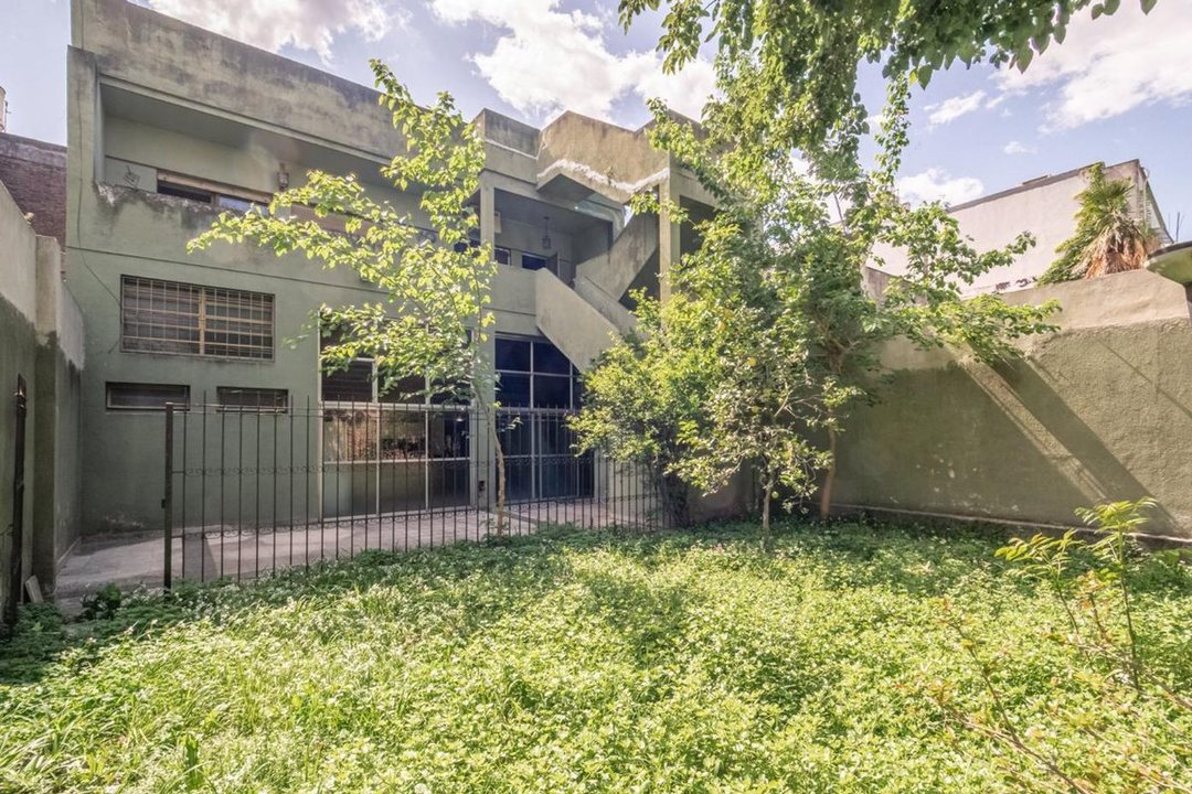 Casa en venta 5 ambientes en Avenida Lisandro de la Torre 4700, Villa ...
