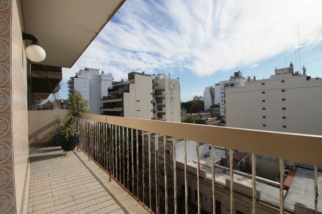 Departamento piso en venta 6 ambientes en Coronel Ramón Lorenzo Falcón ...