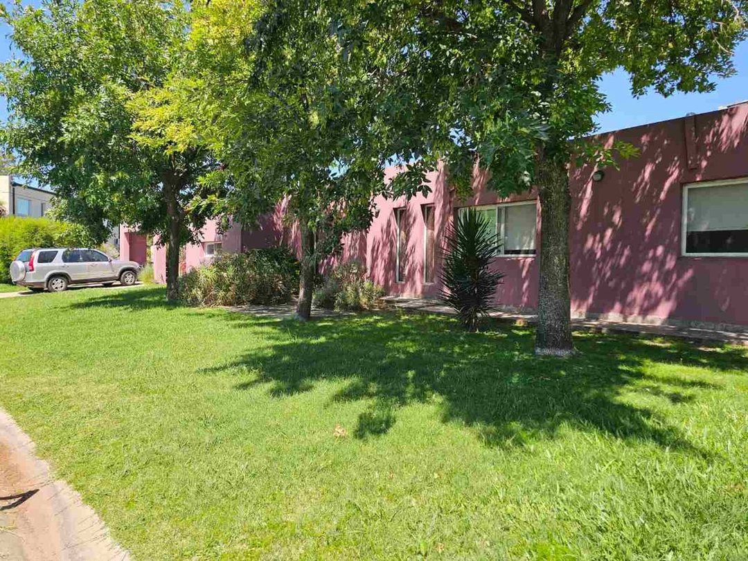 Casa en venta 4 ambientes en Perito Moreno 400, San Lucas, Ingeniero ...