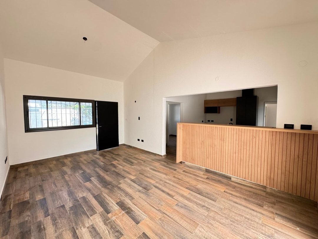 Casa en venta 8 ambientes en Pasaje Pedro Avila 4200, Villa Marta ...